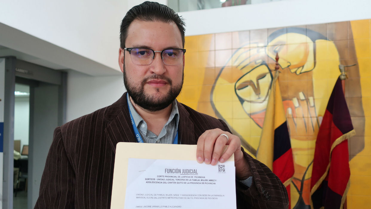 Defensoría de Ecuador alerta de nuevo requisito migratorio contra ...