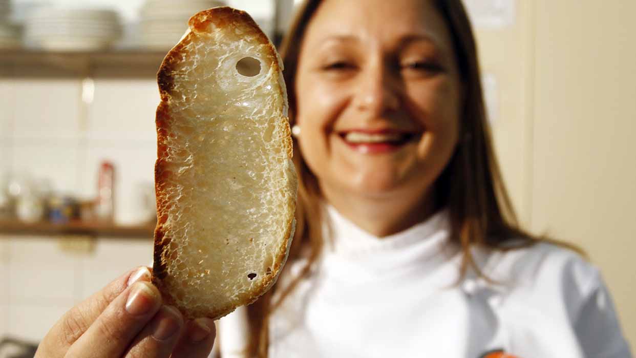 Four Hands Cooking: “La felicidad sabe a pan”