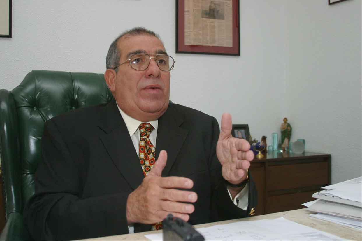 Faraco: banca sufre el síndrome de la enanización