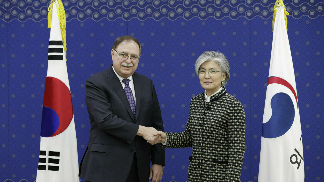 Beijing y Seúl prometen buscar mayor desarrollo de lazos bilaterales y ...
