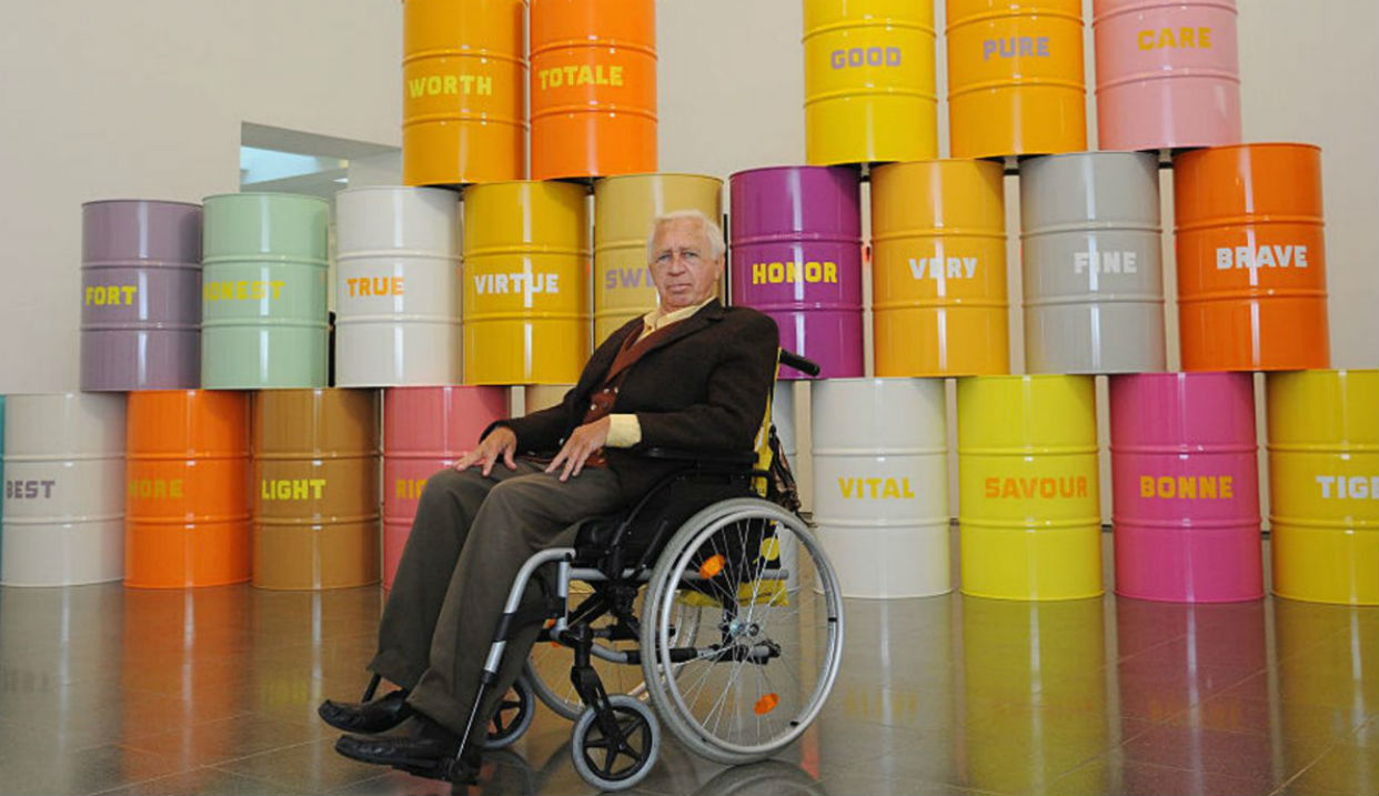 Bienal de Venecia premia al artista Jimmie Durham con el León a la Carrera