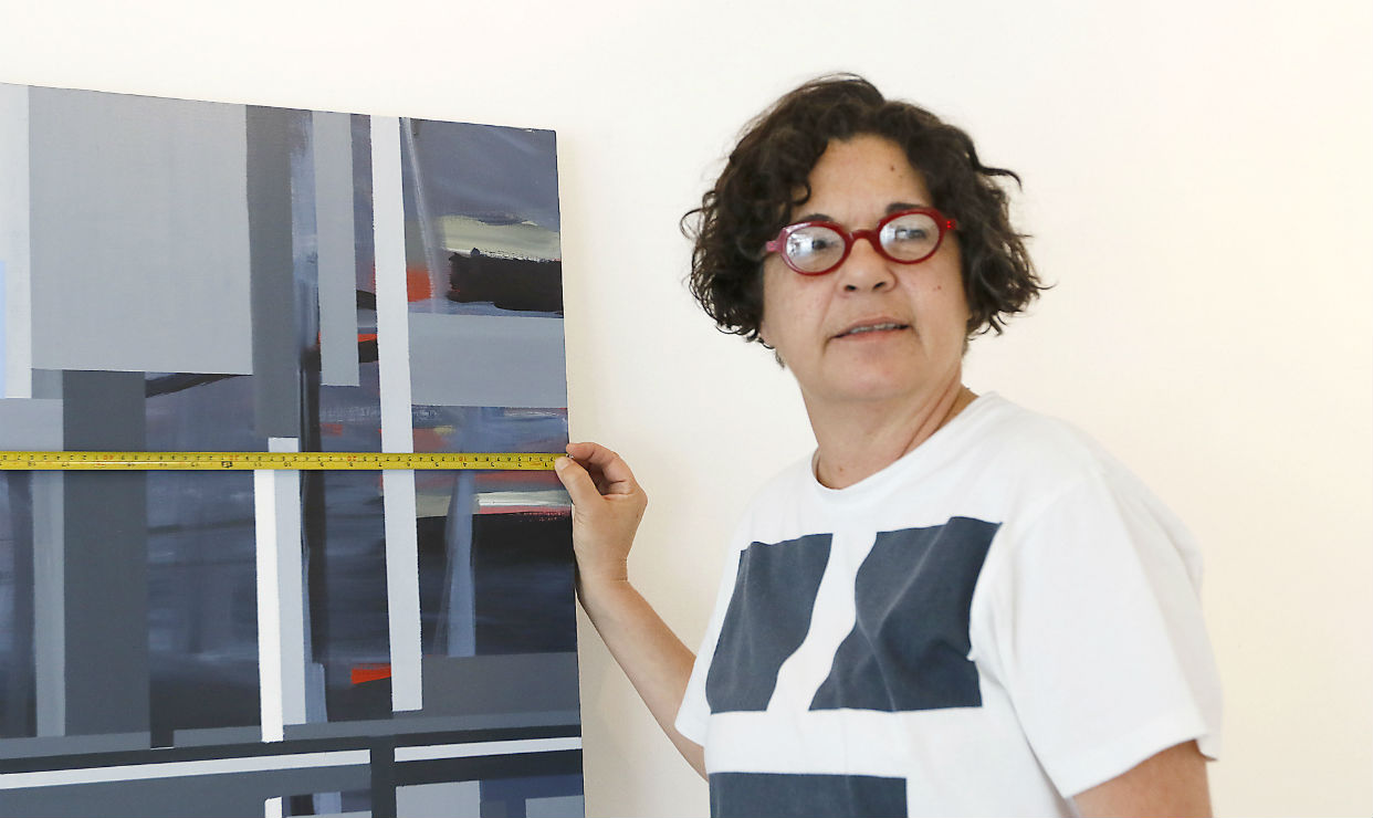 María Elena Álvarez es un personaje ficticio en su obra