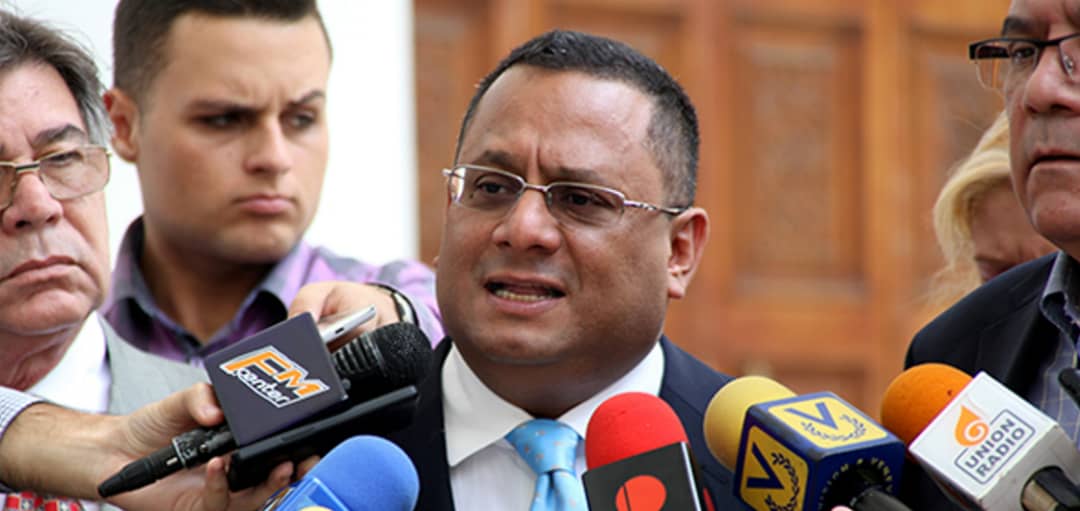 Diputado Ronderos insta a reactivación de vuelos hacia la isla de Margarita Diputado Ronderos insta a reactivación de vuelos hacia la isla de Margarita