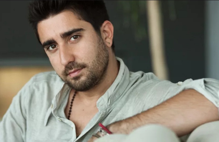 Alex Ubago se adentra en sonidos urbanos junto a Soge Culebra