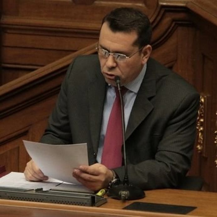 Negal Morales fue destituido de Acción Democrática