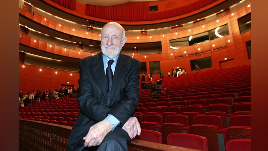 Muere arquitecto que diseñó el estadio de Barcelona-92