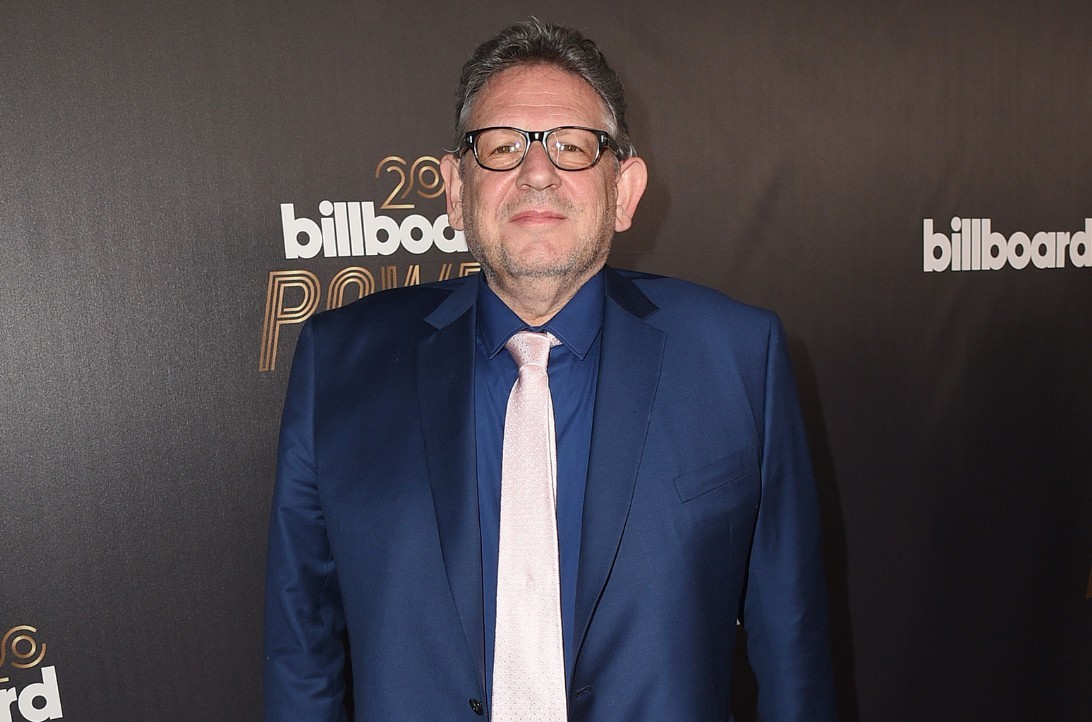 Presidente de Universal Music, Lucian Grainge, da positivo para coronavirus