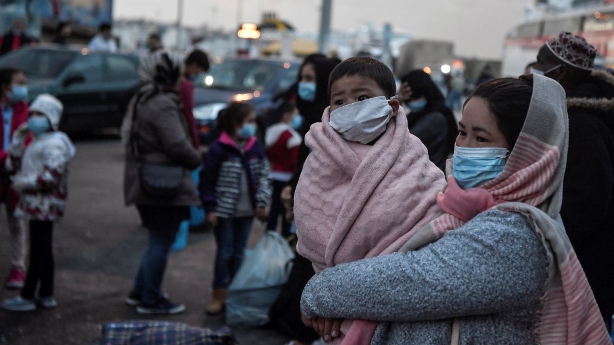Dos migrantes en Lesbos y 10 gitanos en territorio continental griego ...