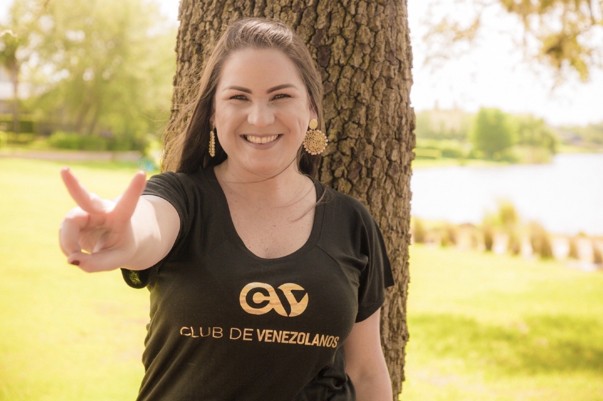 De Instagram a la web: Ally Rojas crea su “Club de venezolanos”