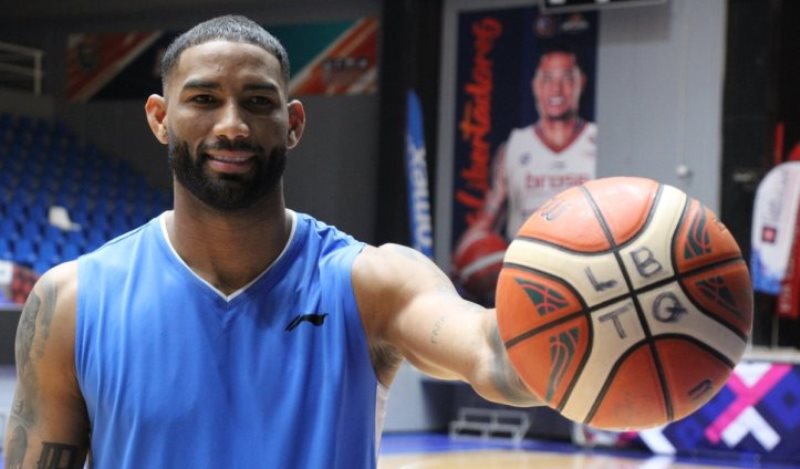 Luis Bethelmy pone en movimiento una Fundación para ayudar a los niños ...