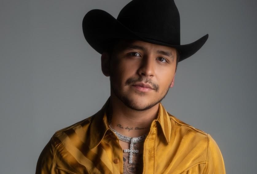 El mexicano Christian Nodal estrena versión deluxe "AYAYAY!"
