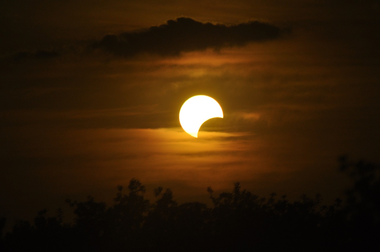 Último eclipse solar del año se visualizará este lunes en países como ...
