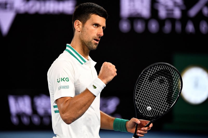 Pese a dolores abdominales Novak Djokovic avanza a cuartos de final en ...