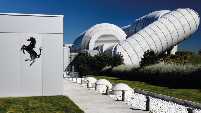 Ferrari suspende su producción para el mercado ruso