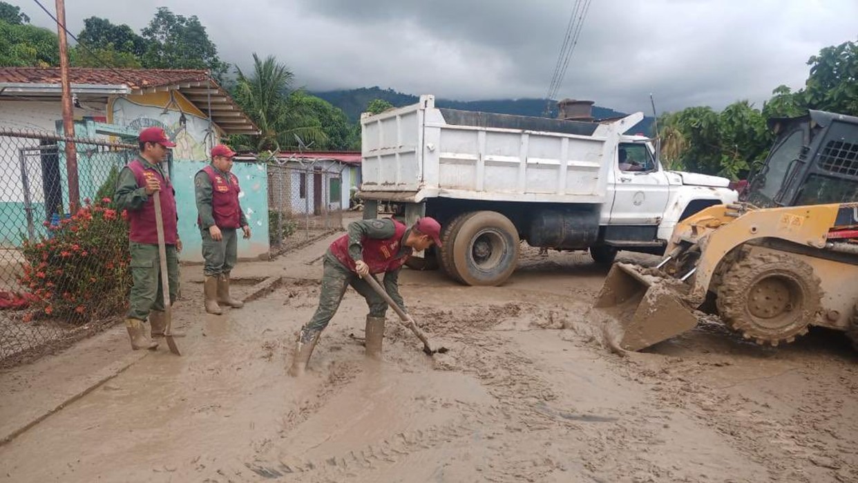 FANB ejecuta labores para recuperar espacios inundados tras lluvias en ...