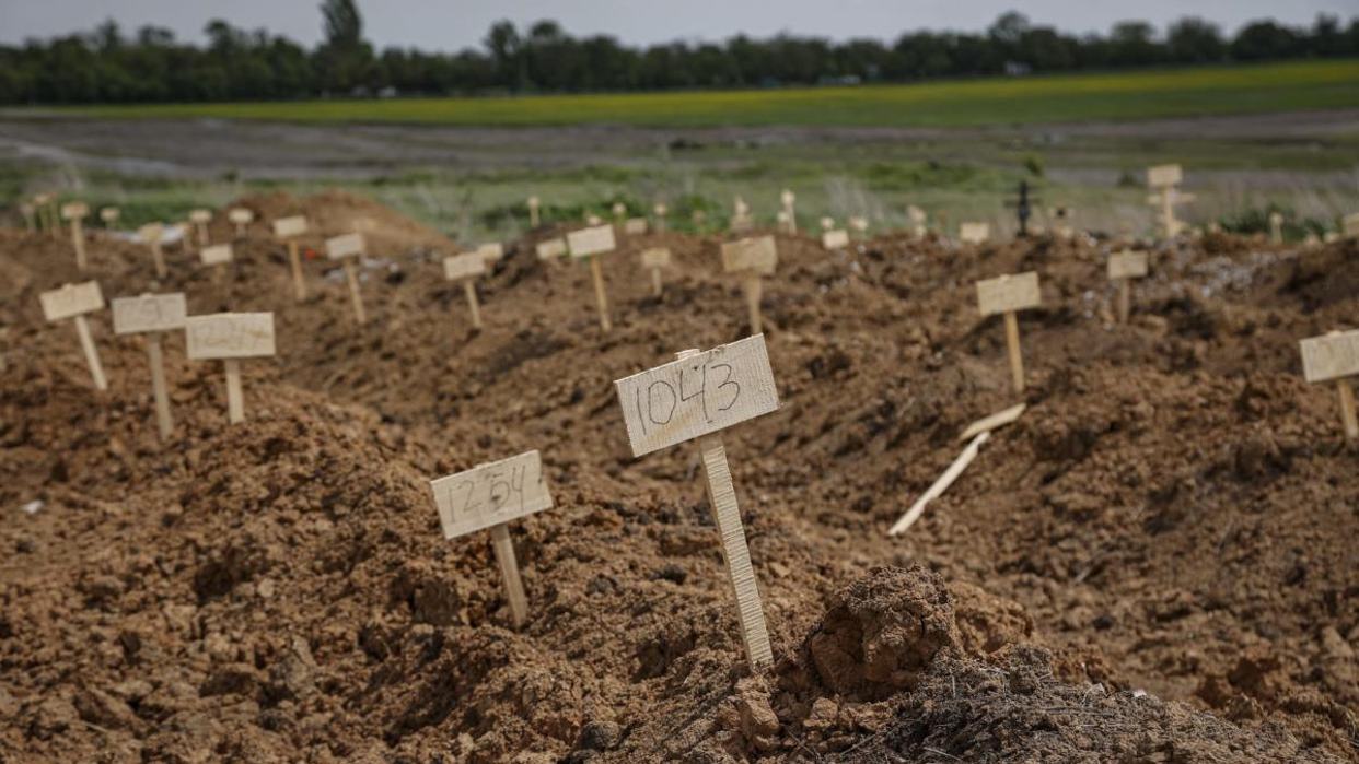 Las autoridades de Mariúpol cifran en 22.000 los civiles en fosas comunes