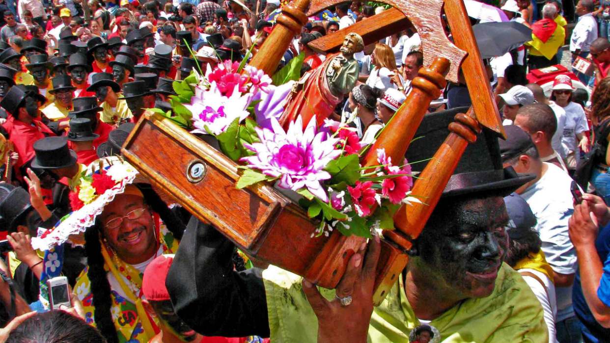 Venezuela celebra con cuatro, maracas, cotizas y canto la Parranda de ...
