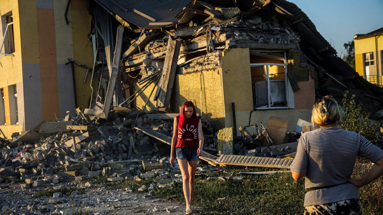 Ucrania intensifica la contraofensiva y urge a evitar un desastre nuclear