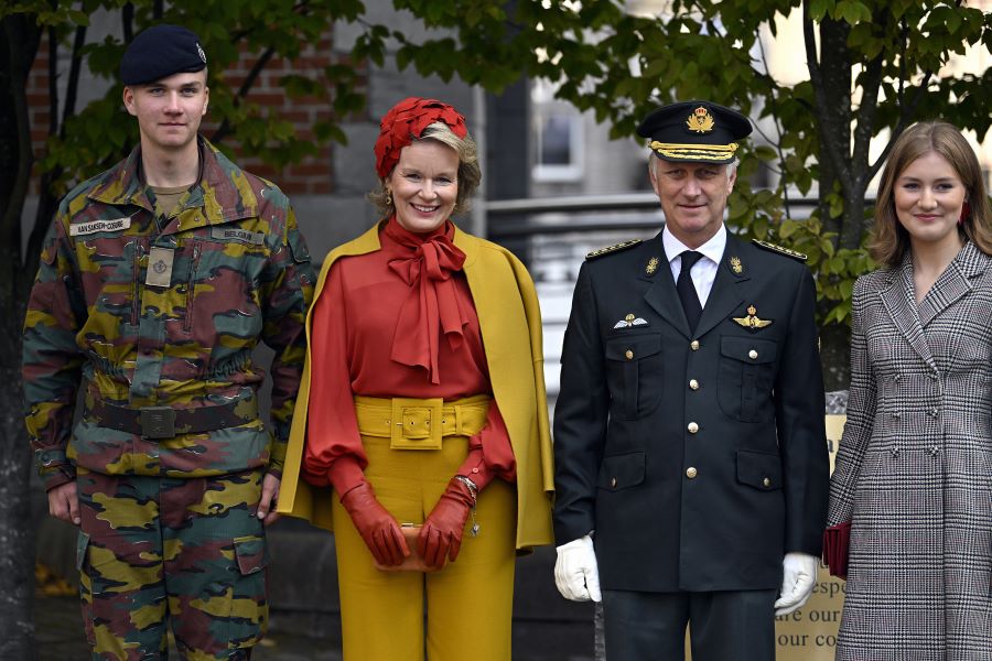 El príncipe Gabriel aprueba estudios militares