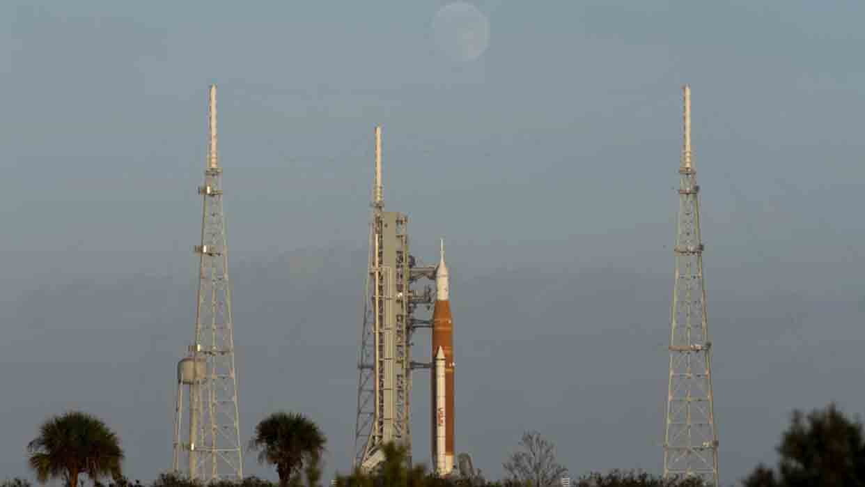 NASA mantiene lanzamiento de cohete a la Luna para la próxima semana