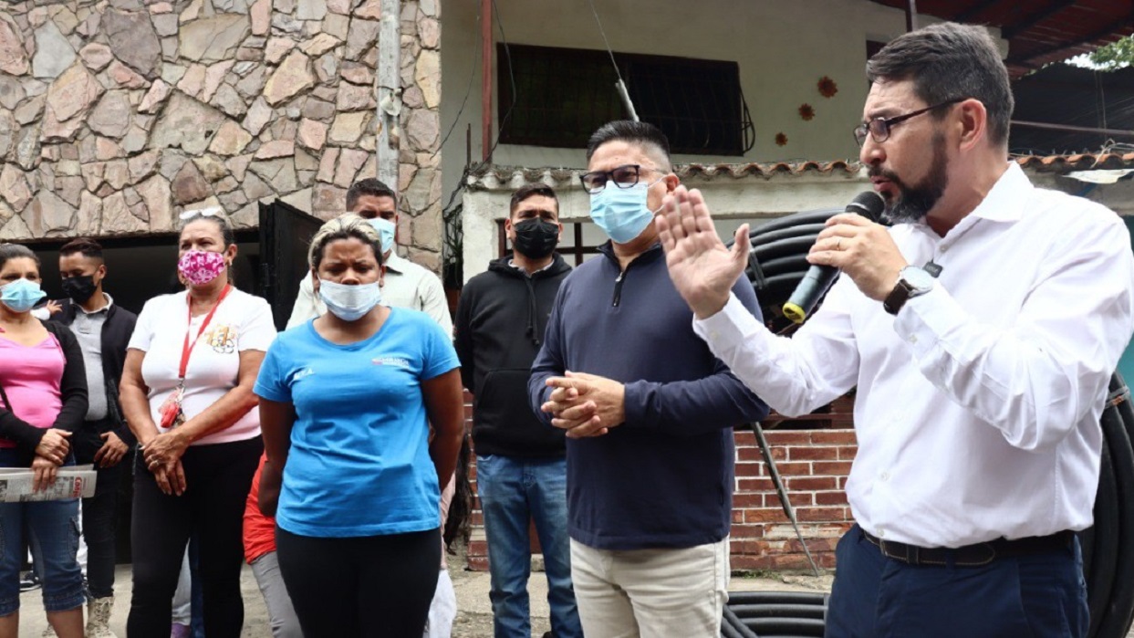 A un año de ser electo el alcalde Farith Fraija 52,6% guaicaipureños ve ...