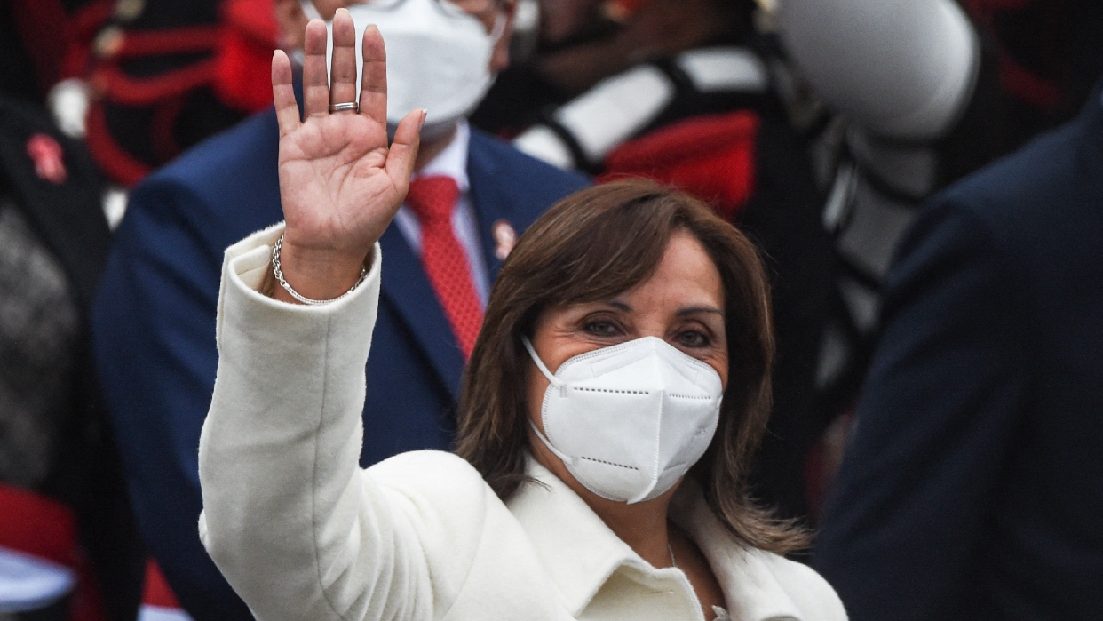 Boluarte cumple un mes en el gobierno de Perú y sigue la crisis