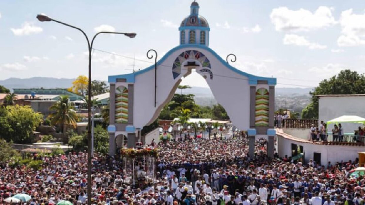 La Divina Pastora retoma su ruta original desde el Santuario de Santa ...
