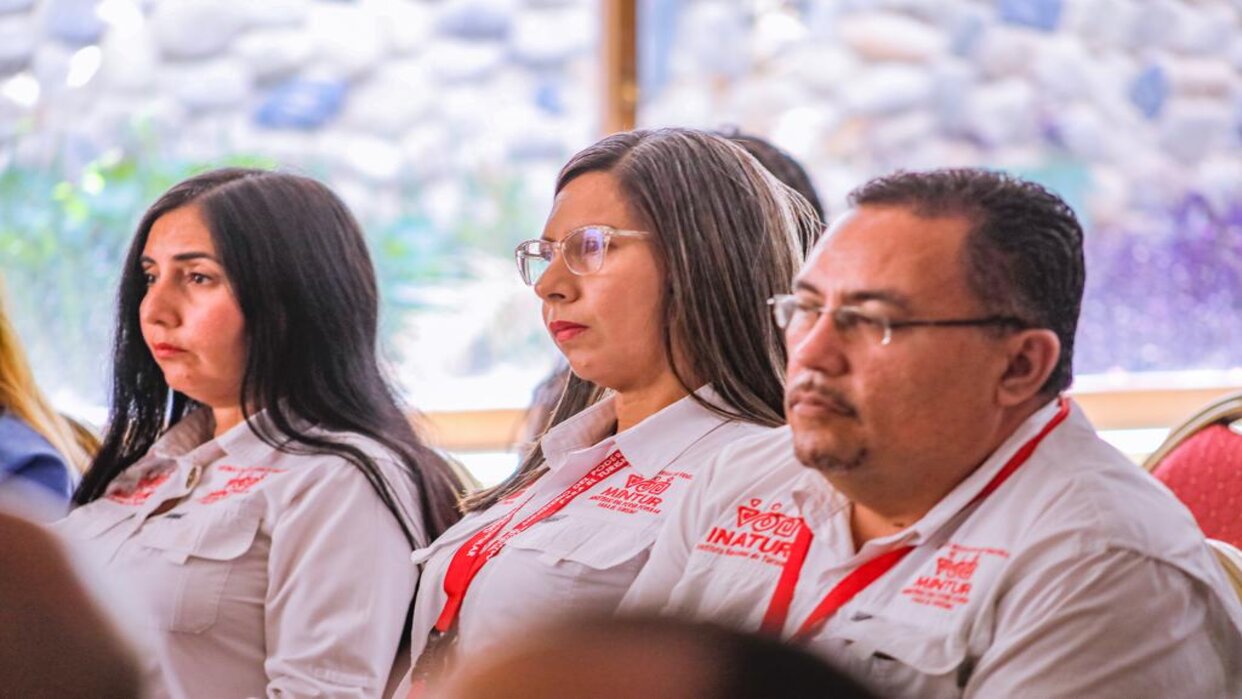 Gobierno Bolivariano de Anzoátegui sostiene primer encuentro del 2023 con Prestadores de ...