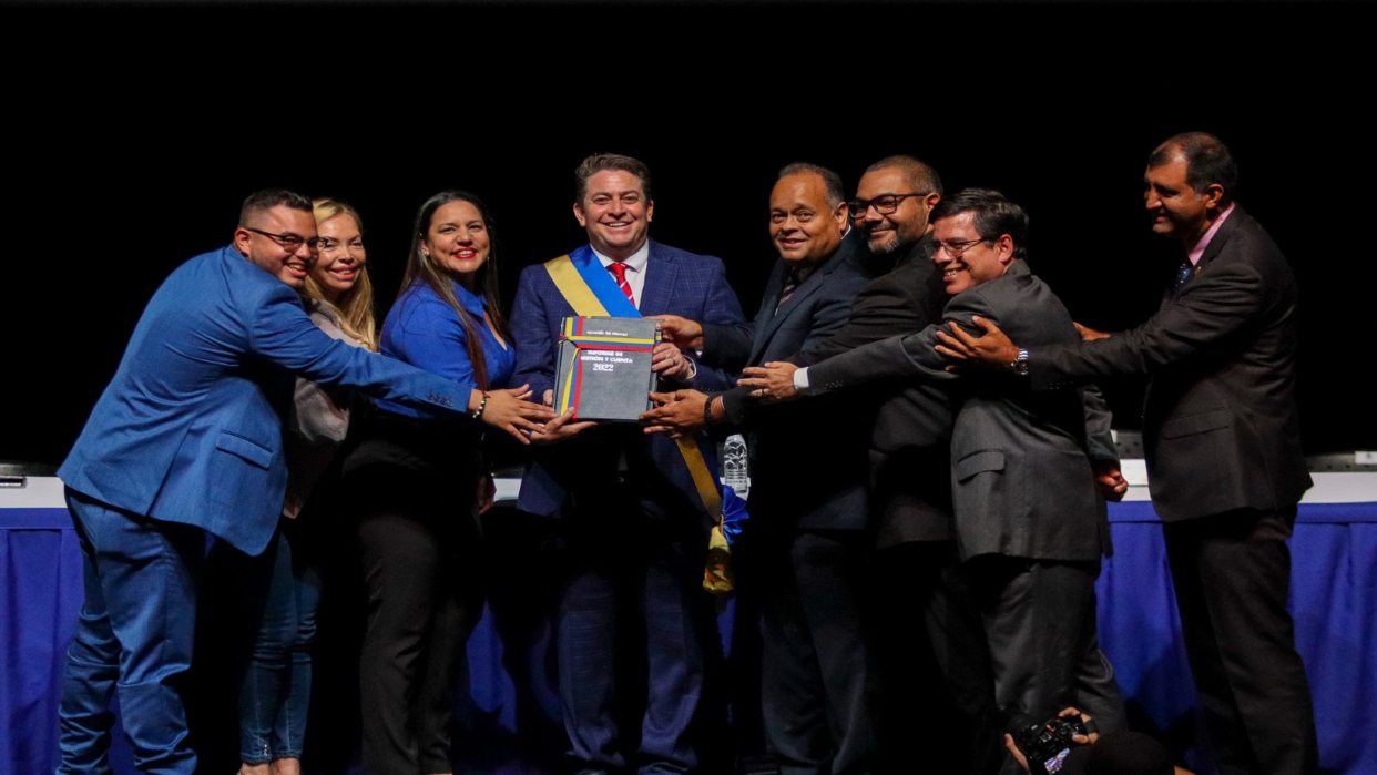 Gustavo Duque presentó su Memoria y Cuenta 2022 ante los vecinos del municipio Chacao