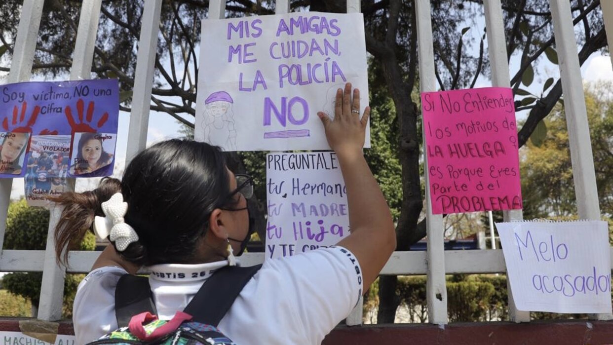 Cientos De Adolescentes Denuncian Acoso Sexual Por Maestros En México 7873