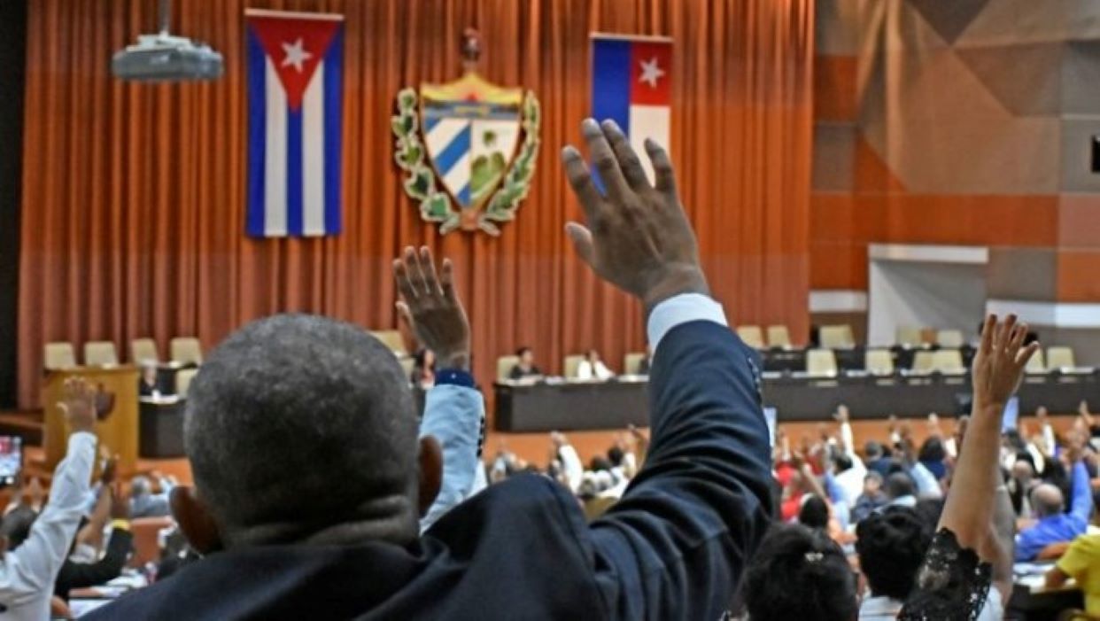 Cuba elige nueva dirección del Estado y Gobierno