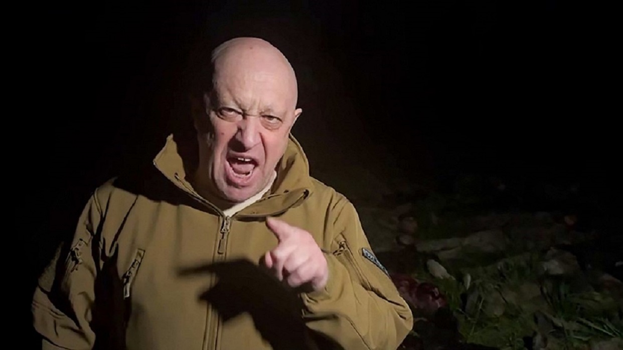 El líder de los Wagner dice que avanzan en Bajmut y esperan la munición