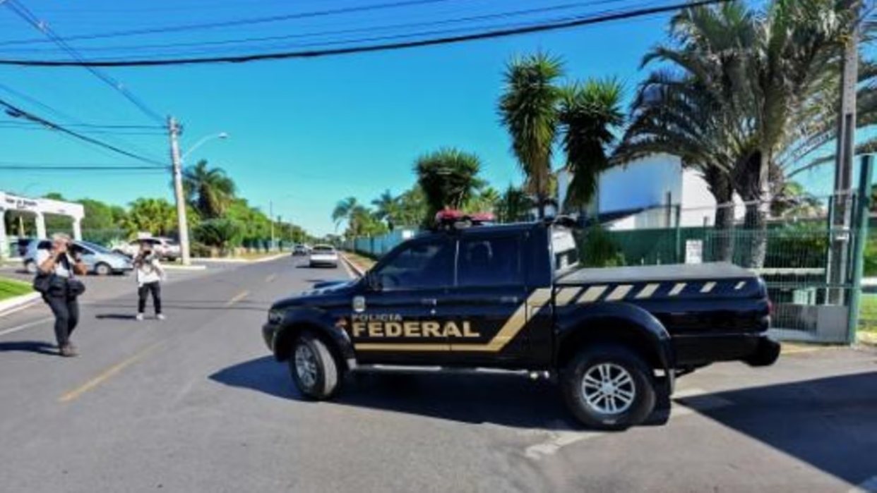 Bolsonaro Declara A La Policía Sobre Presunto Fraude Con El Certificado