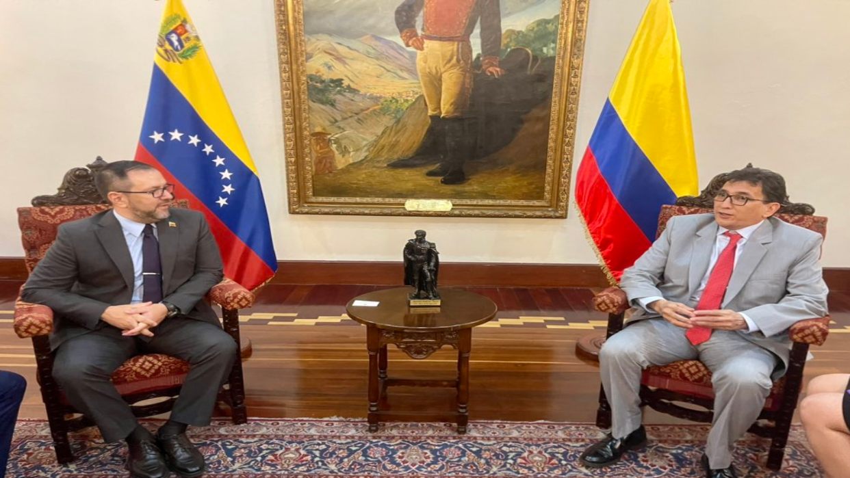 Embajador de Colombia presentó sus credenciales en Caracas