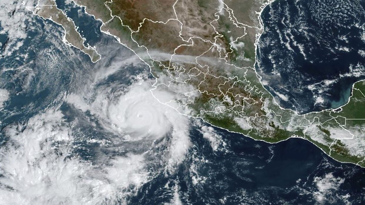 El huracán 'Hilary' gana fuerza en el Pacífico y alcanza la categoría 4 El huracán 'Hilary' gana fuerza en el Pacífico y alcanza la categoría 4