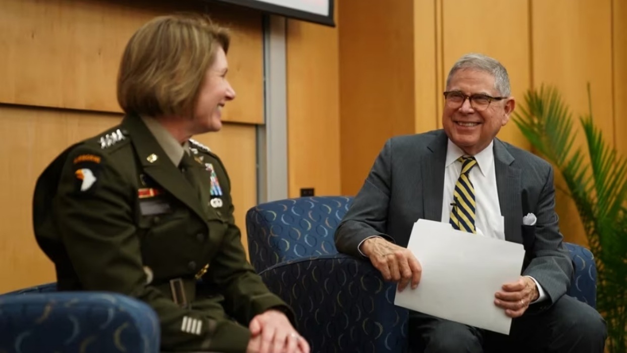 La jefa del Comando Sur advirtió sobre la “presión agresiva” de las inversiones de China en ...