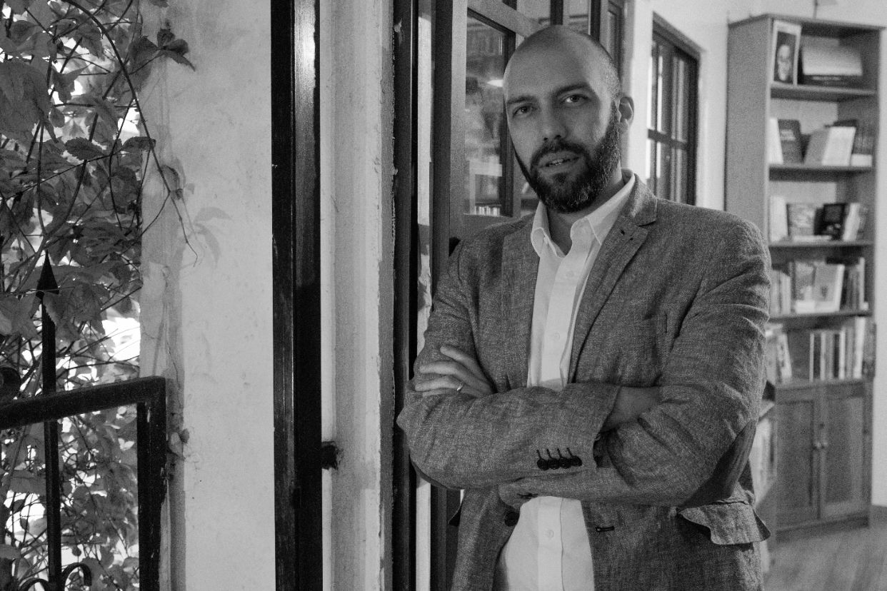 Adalber Salas Hernández: “Pienso que la historia de la poesía es, en ...