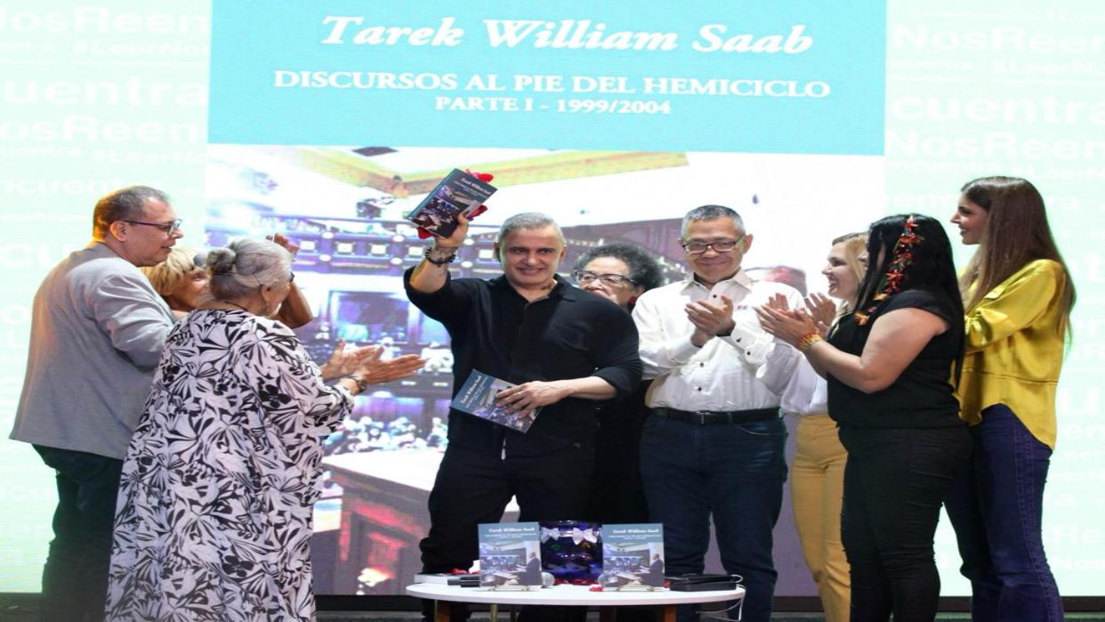 Tarek William Saab presentó "Discursos al pie del hemiciclo" en la ...