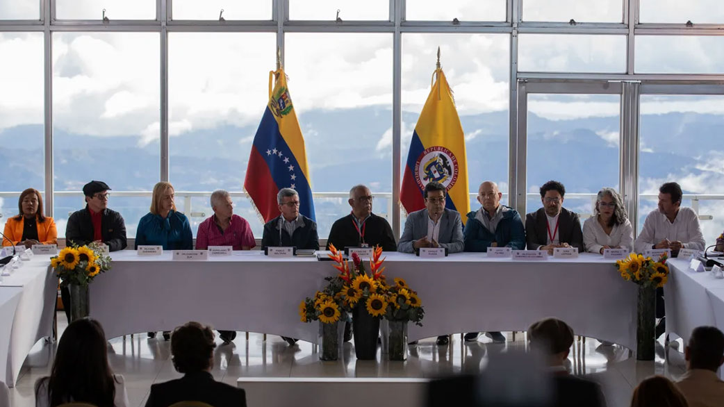 Gobierno colombiano y ELN se volverán a reunir en México a partir del ... Gobierno colombiano y ELN se volverán a reunir en México a partir del ...