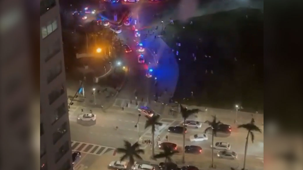 Dos Muertos Y Al Menos Seis Heridos Deja Tiroteo En Un Centro Comercial