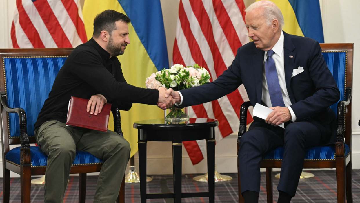 Biden anuncia nueva ayuda militar a Kiev por valor de 225 millones de ...