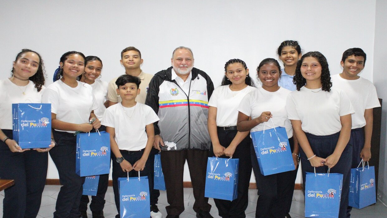 Defensor del Pueblo certificó y juramentó a adolescentes que formarán ...