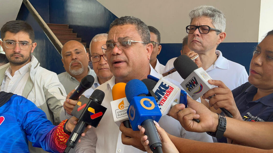 Candidato Rausseo participa en simulacro electoral y propone apoyar la ...