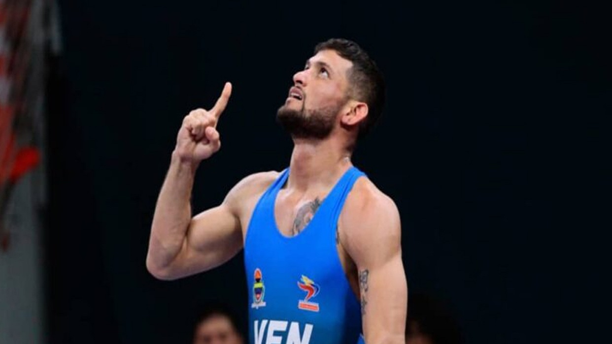 Raiber Rodríguez finaliza quinto en lucha parisina