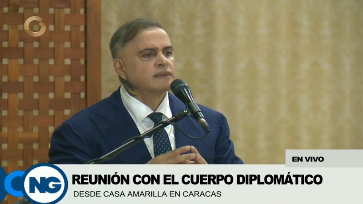 Tarek William Saab calificó de "guerra híbrida" los ataques de odio y ...