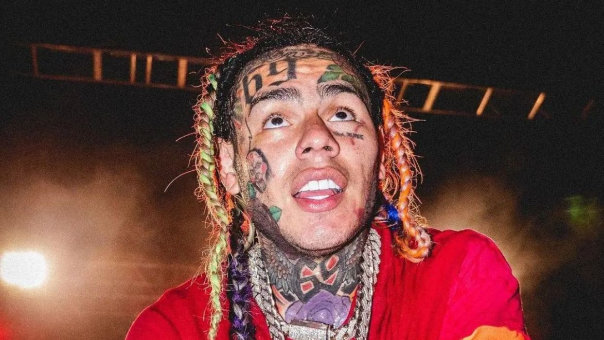 Emiten orden de arresto internacional contra el rapero Tekashi 69