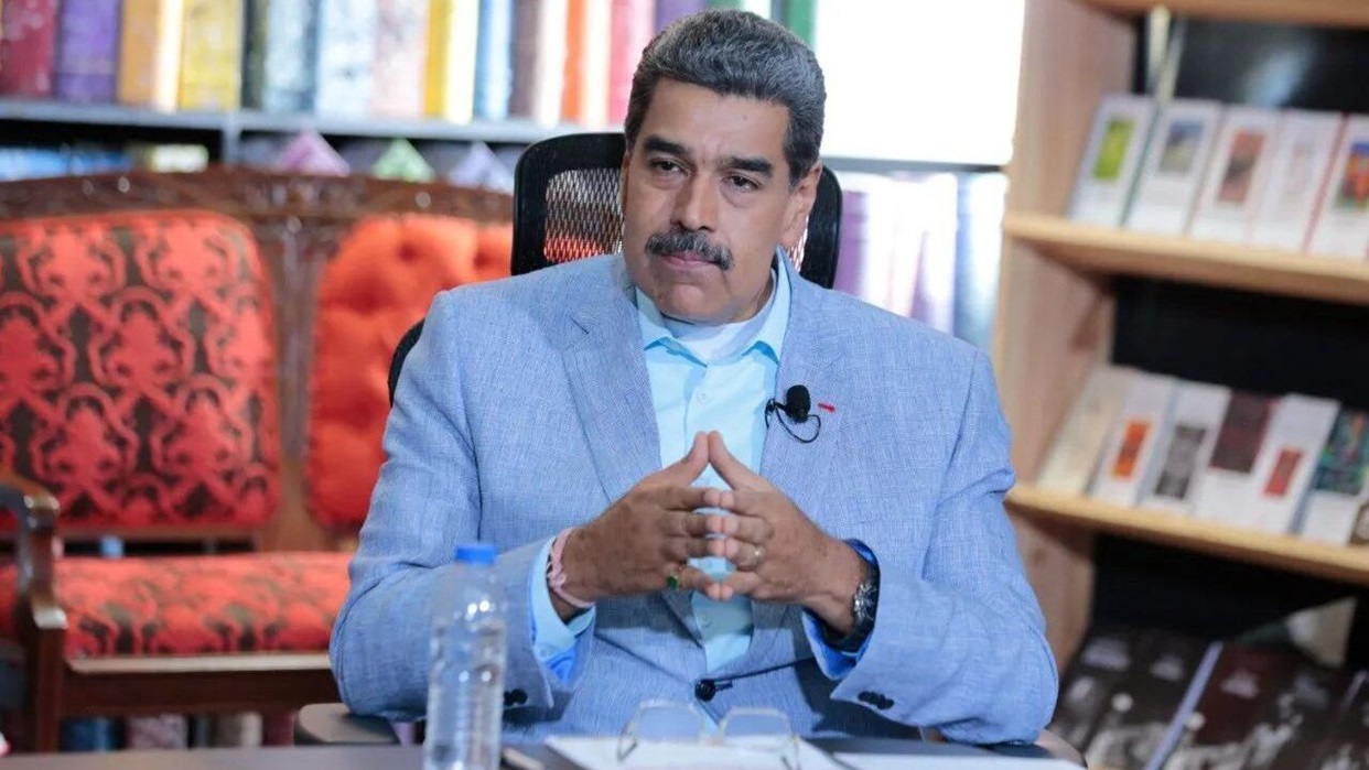 “Duque tiene las manos manchadas de sangre”: Presidente Maduro lanza ...