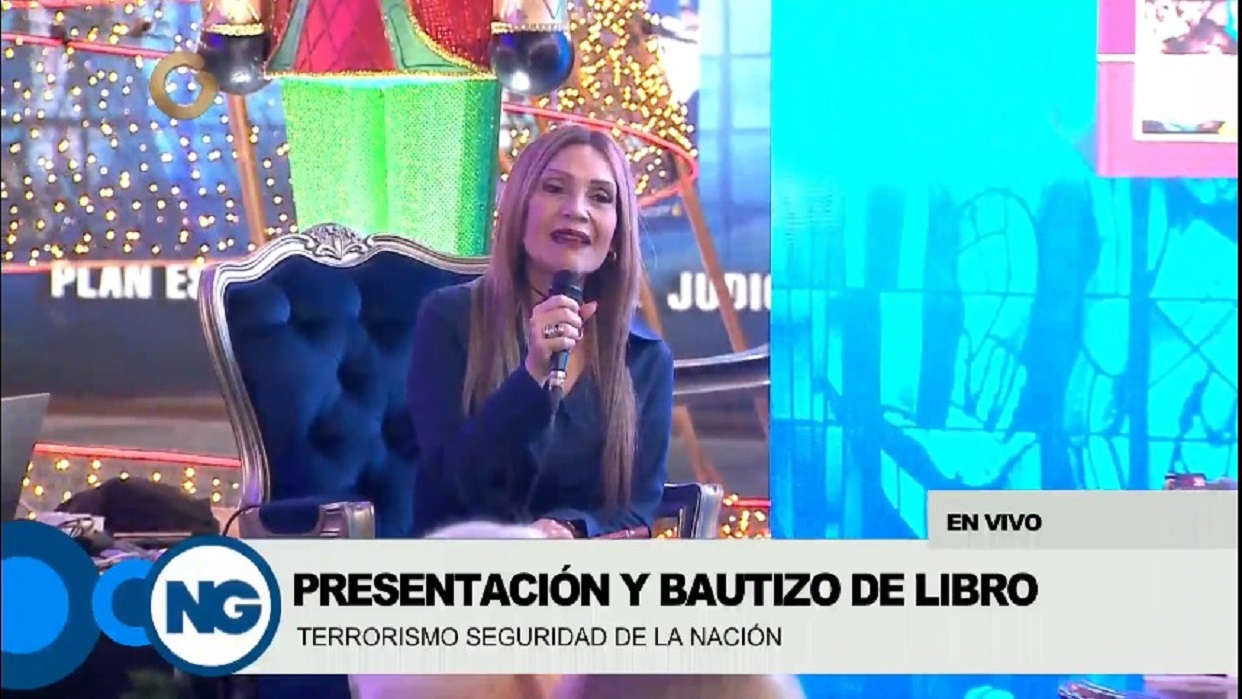 Presentación y bautizo del libro "Terrorismo y Seguridad de la Nación" se realizó en la plaza ...