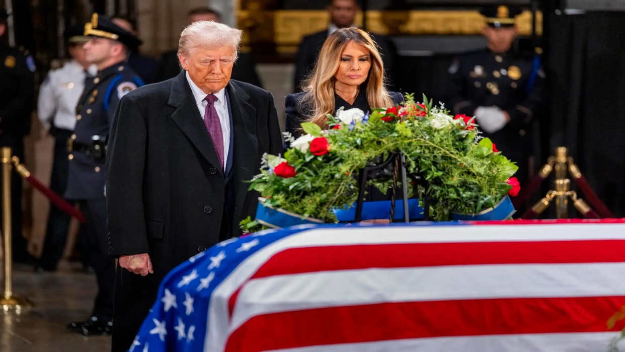 Trump presentó sus respetos a Jimmy Carter en la capilla ardiente del ...
