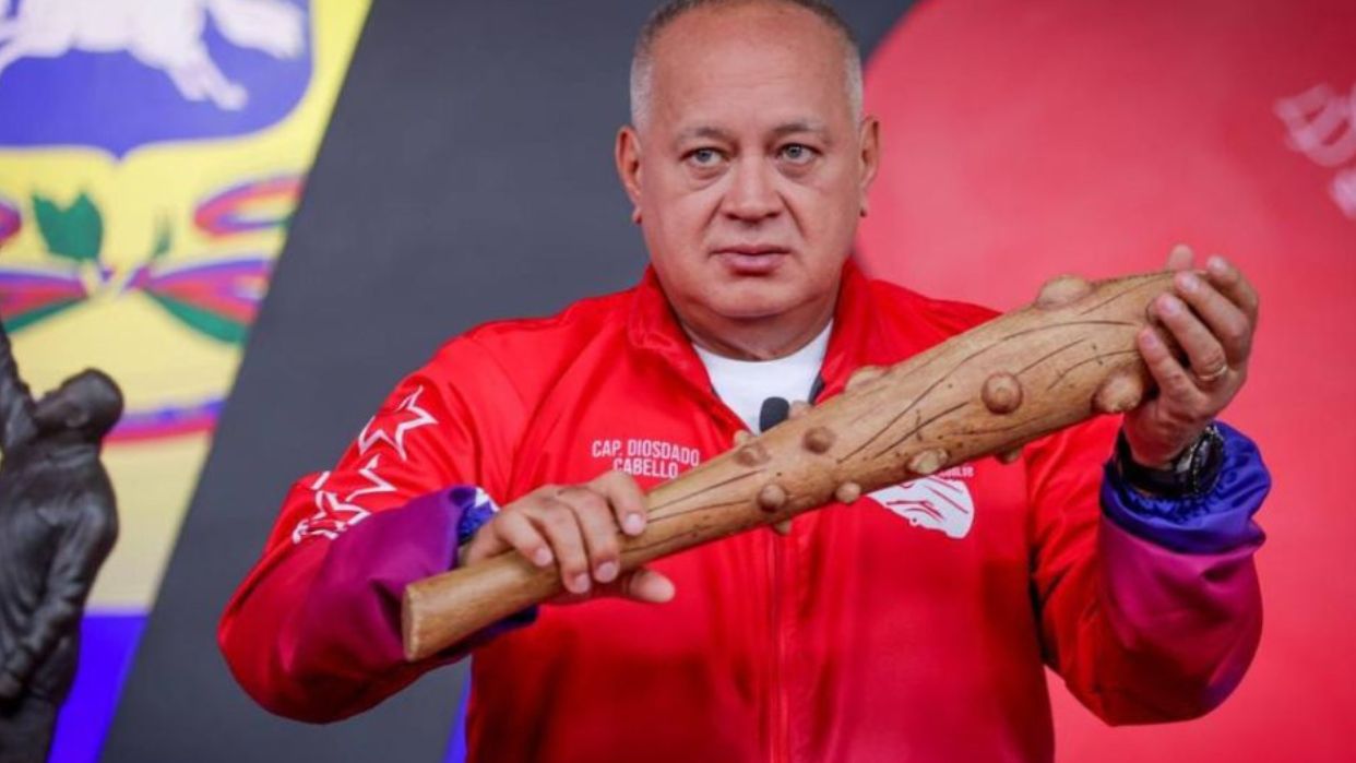 Diosdado Cabello: Con el Mazo Dando cumple 11 años desmontando las ...